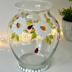 Painted Vase White Daisy Cute Ladybugs, Glass Flower Vase, Housewarming ...