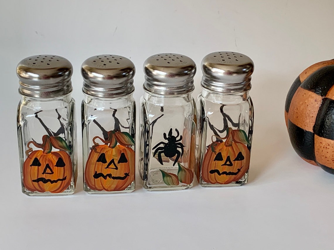 Halloween Salt and Pepper Shakers Spiders Pumpkins Halloween - Etsy