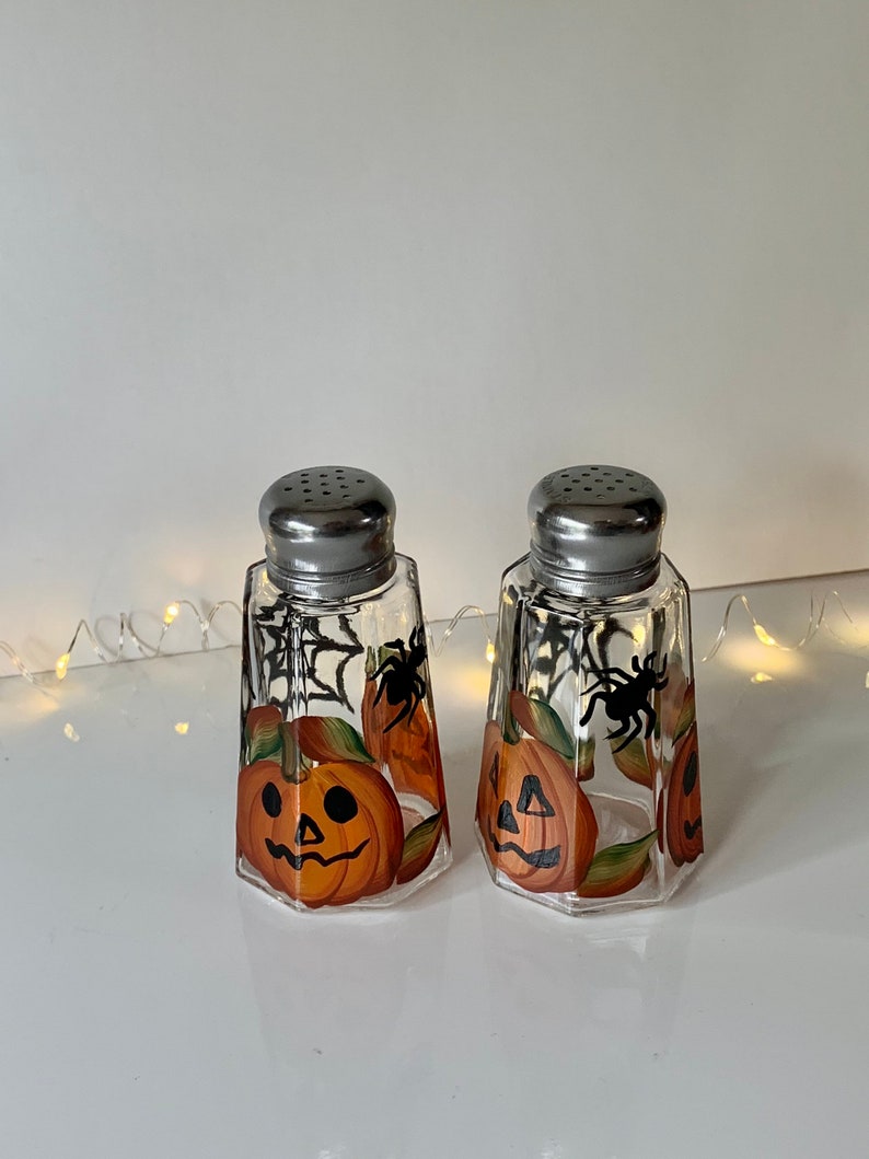 Halloween Shakers Spiders Ghosts and Jack-o-lantern, Halloween Decor ...