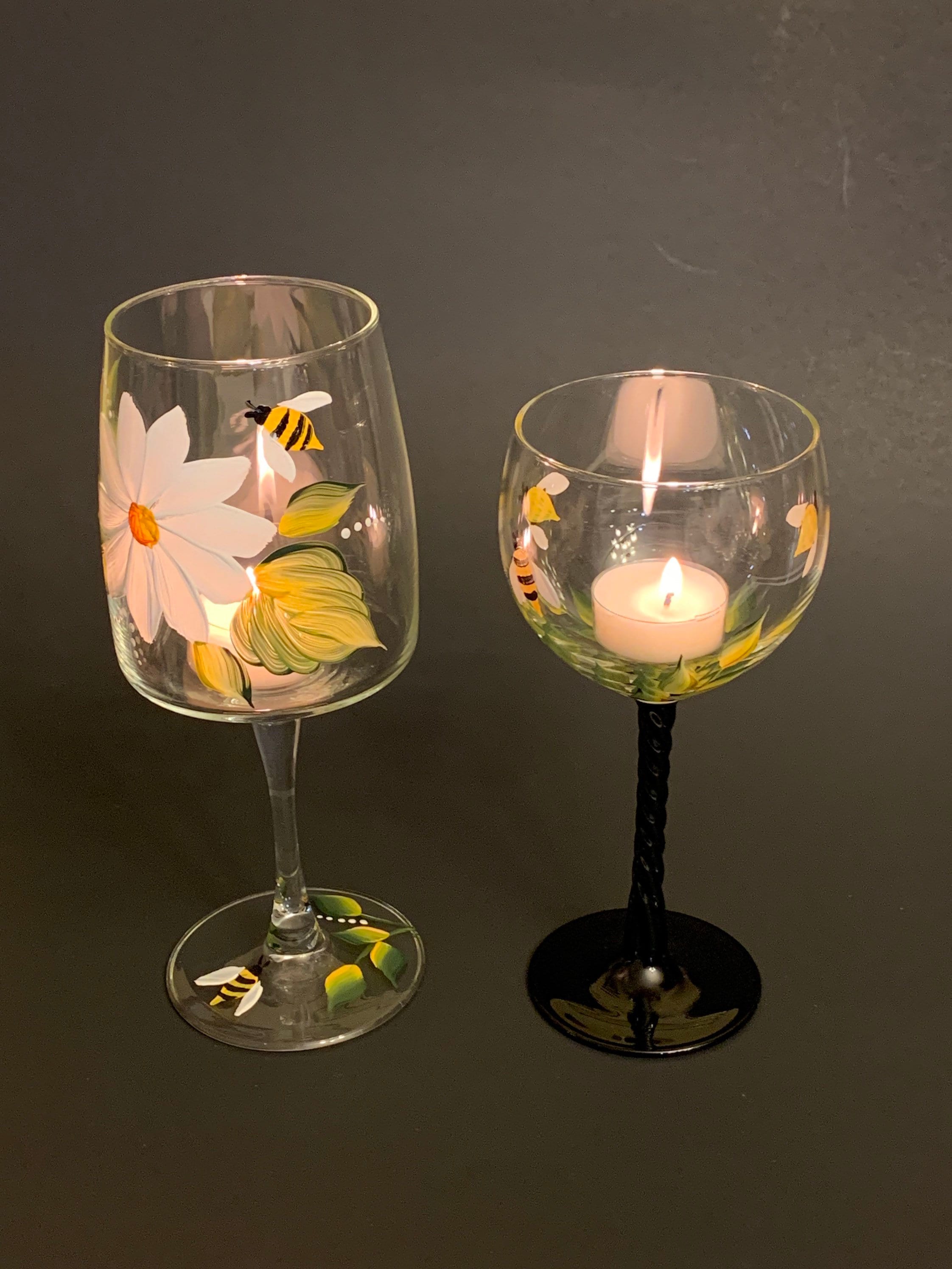 Painted wine glasses daisy and bee glass white daisy glass | Etsy