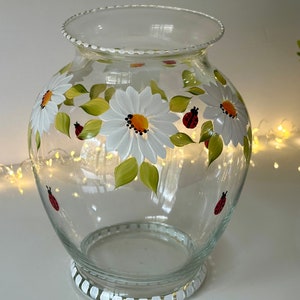Painted Vase White Daisy Cute Ladybugs, Glass Flower Vase, Housewarming ...