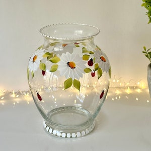 Painted Vase White Daisy Cute Ladybugs, Glass Flower Vase, Housewarming ...