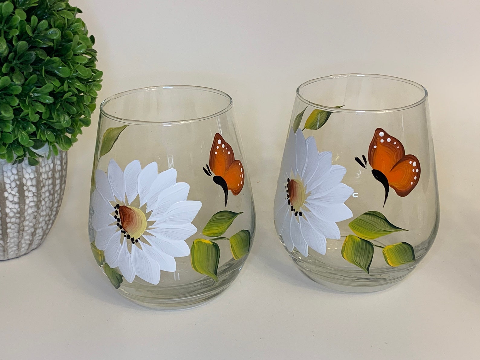 Butterfly Glass Pitcher Set, Painted Stemless Wine Glasses Daisy ...