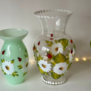 Painted Vase White Daisy Cute Ladybugs, Glass Flower Vase, Housewarming ...