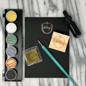 Garland Crest Monogram Stamp,custom Address Stamp,calligraphy,return ...