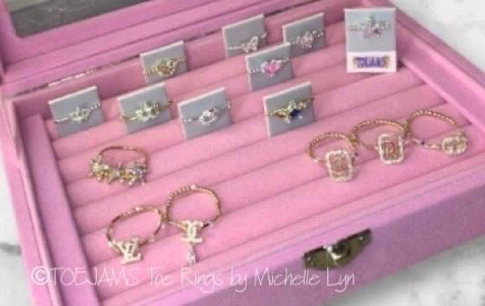 TOE RING ORGANIZER Jewelry Box for Displaying Your Collection of ...