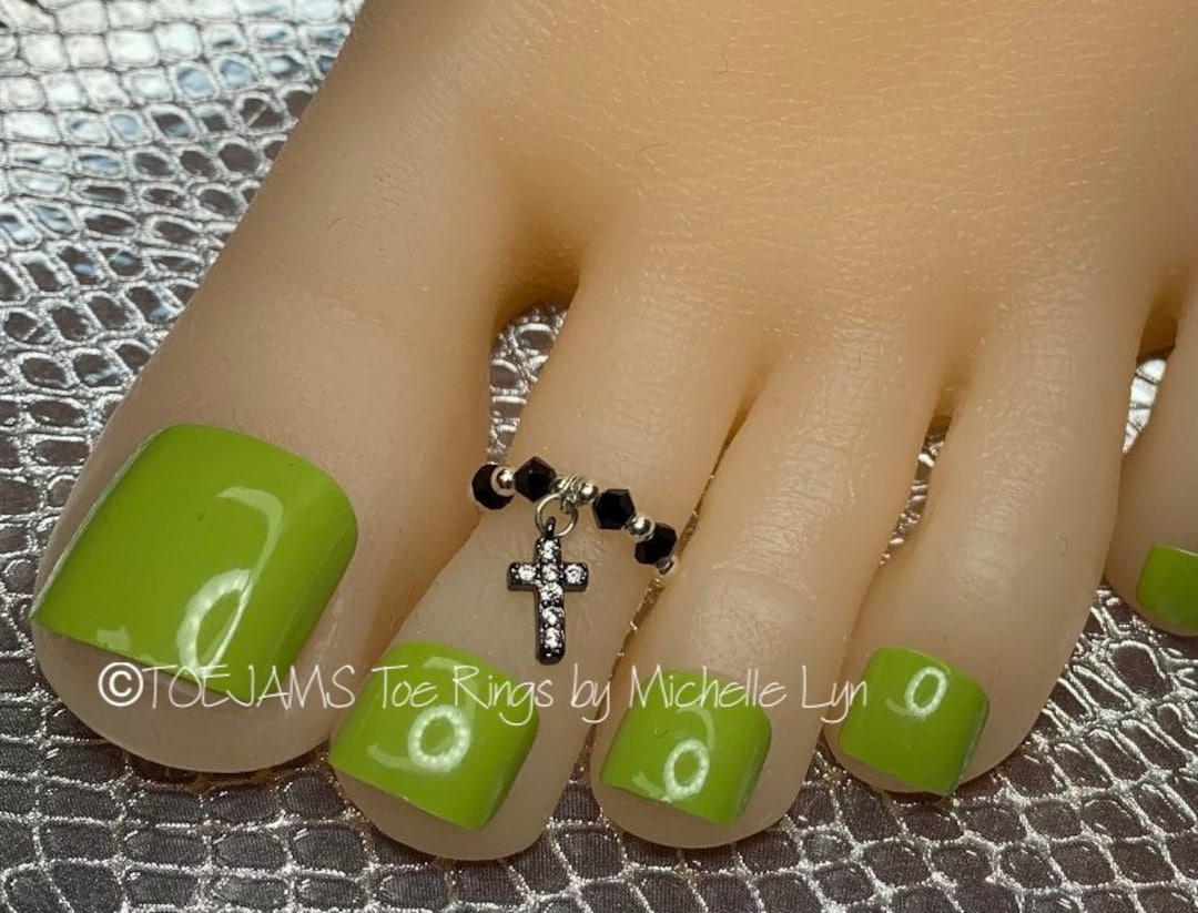 Anti-pea Soup Teenie Weenie BLACK CROSS Cz/black Crystal Toe Ring ...