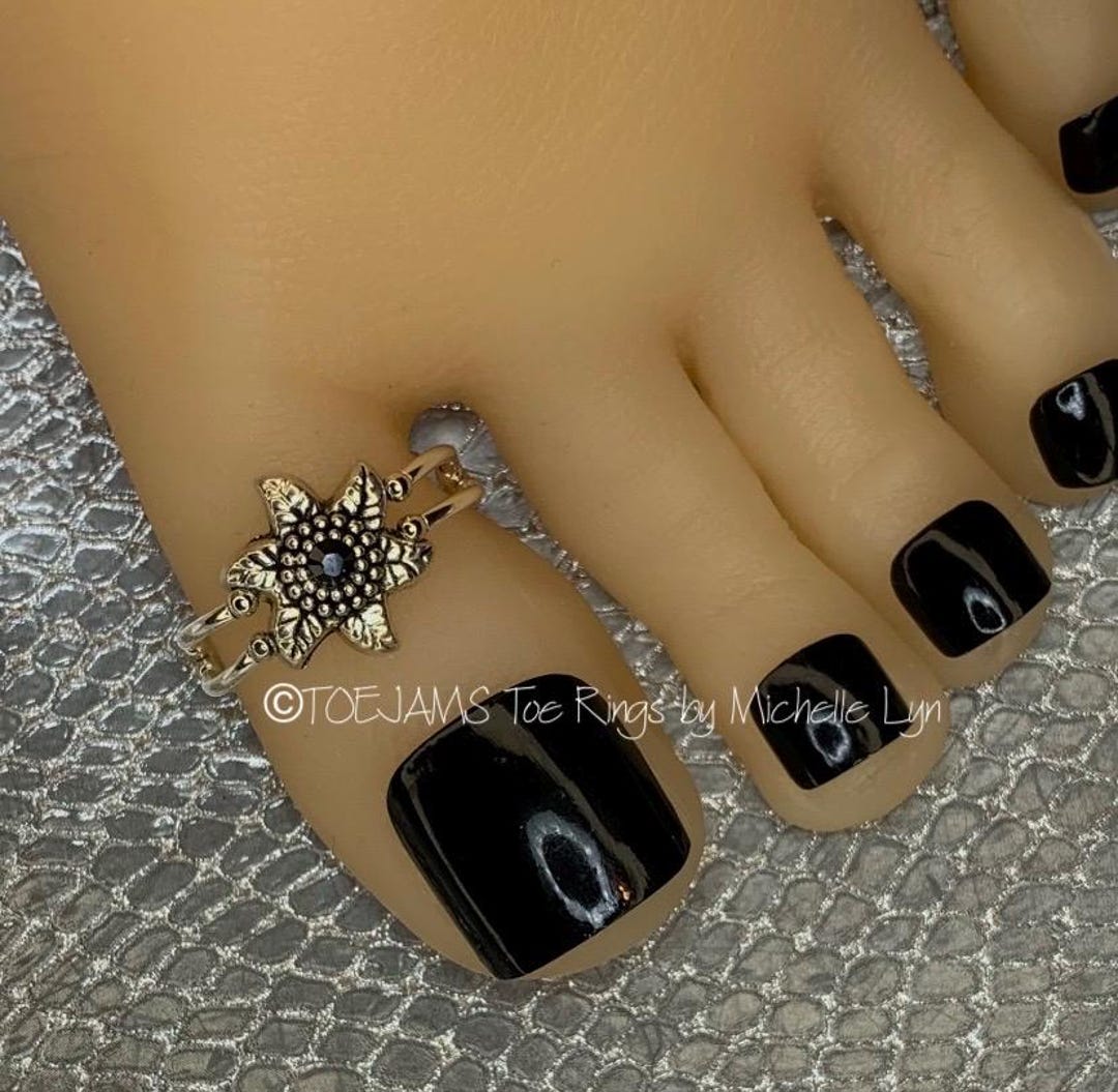 BTE Silver Flower Black Crystal Big Toe Ring, Statement Big Toe Ring ...