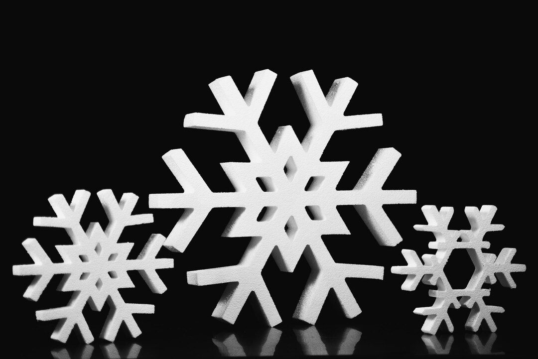 Snowflake - 16" Wholesale Packs, White Unpainted Styrofoam Snowflakes ...