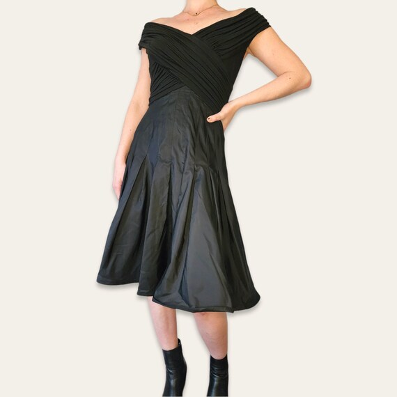 Black 80s Fit and Flare Dress - Gem