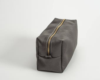 Men's Leather Toiletry Bag Australia | Paul Smith