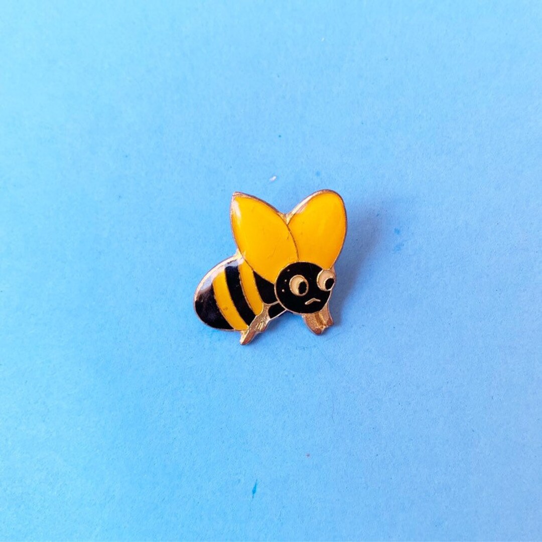 BUMBLE BEE PIN / Vintage Bumblebee Pin 80s Pin 80's Pin Hat Tac Tie Tac ...