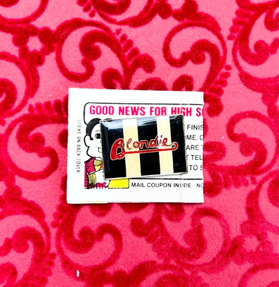 BLONDIE PIN / vintage rock pin 80's pin hat tac tie t… - Gem