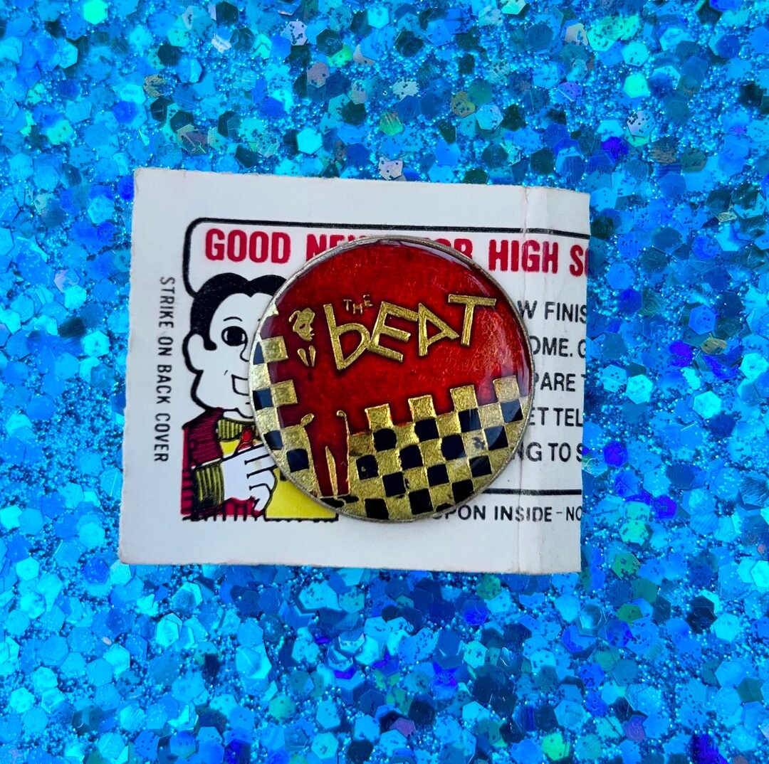 THE BEAT Pin / Vintage Pin Enamel Pin Hat Tac Pinback Button Jacket Pin ...