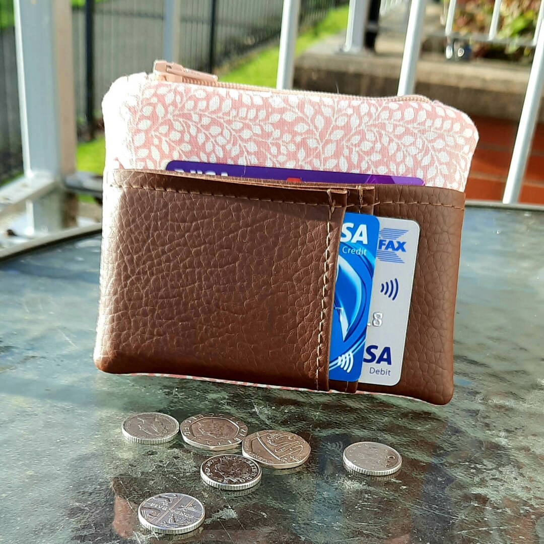 Pink and White Floral Vine Print Coin Purse With 3 Card Slots and a Zip ...