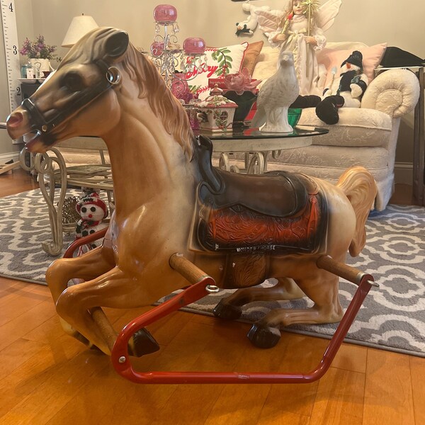 Vintage Horse Statue - Etsy