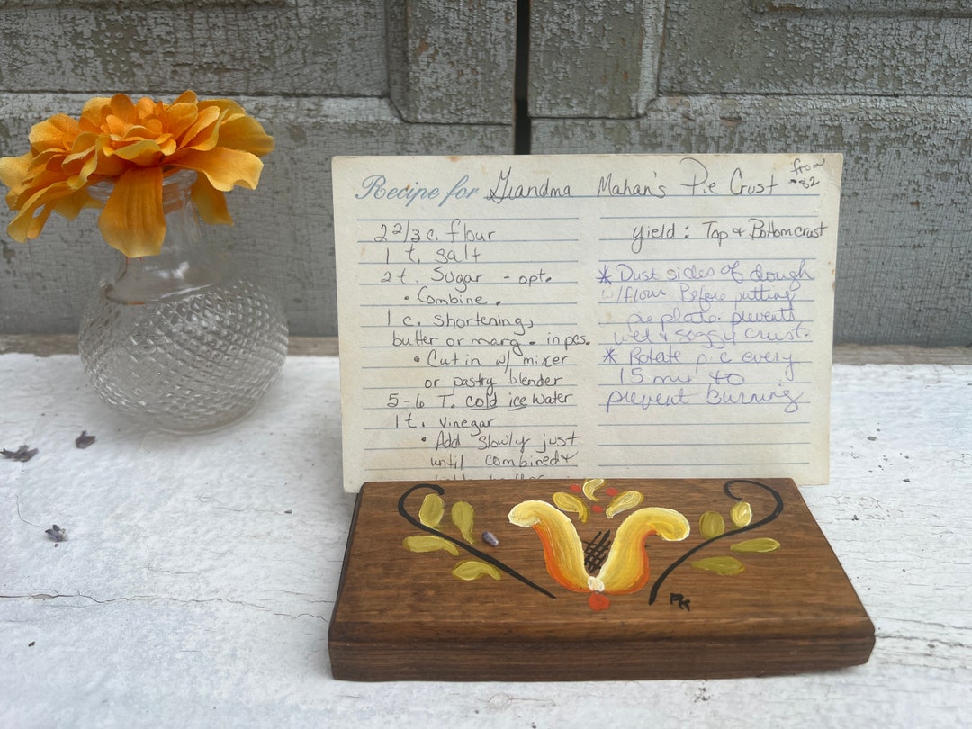 Vintage Wood Recipe Stand, Recipe Card Holder, Handpainted, Yellow and ...
