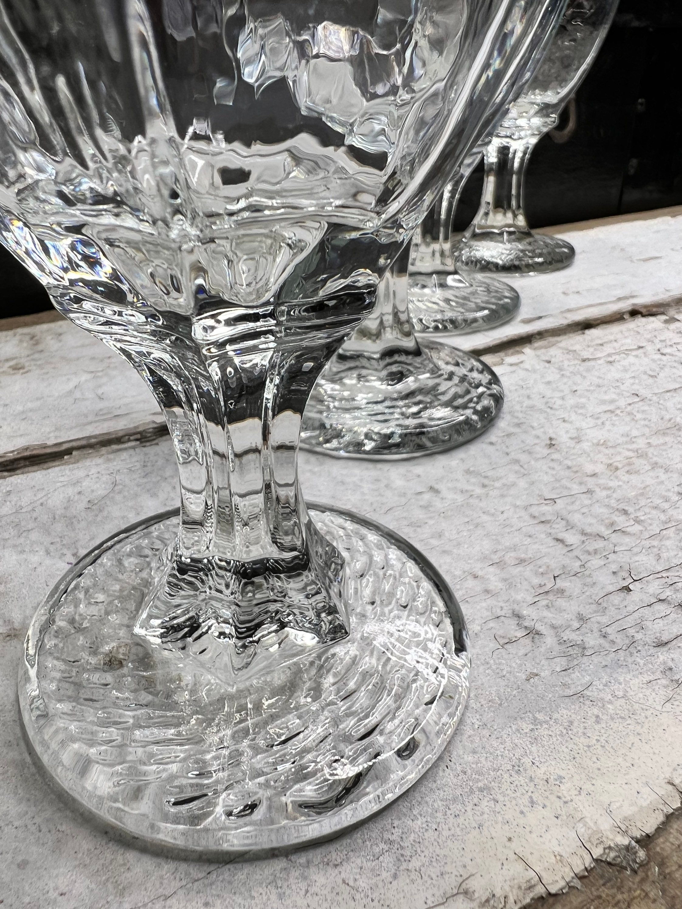 VINTAGE LIBBEY CHIVALRY Red Wine Glass 1970s Glassware | Etsy