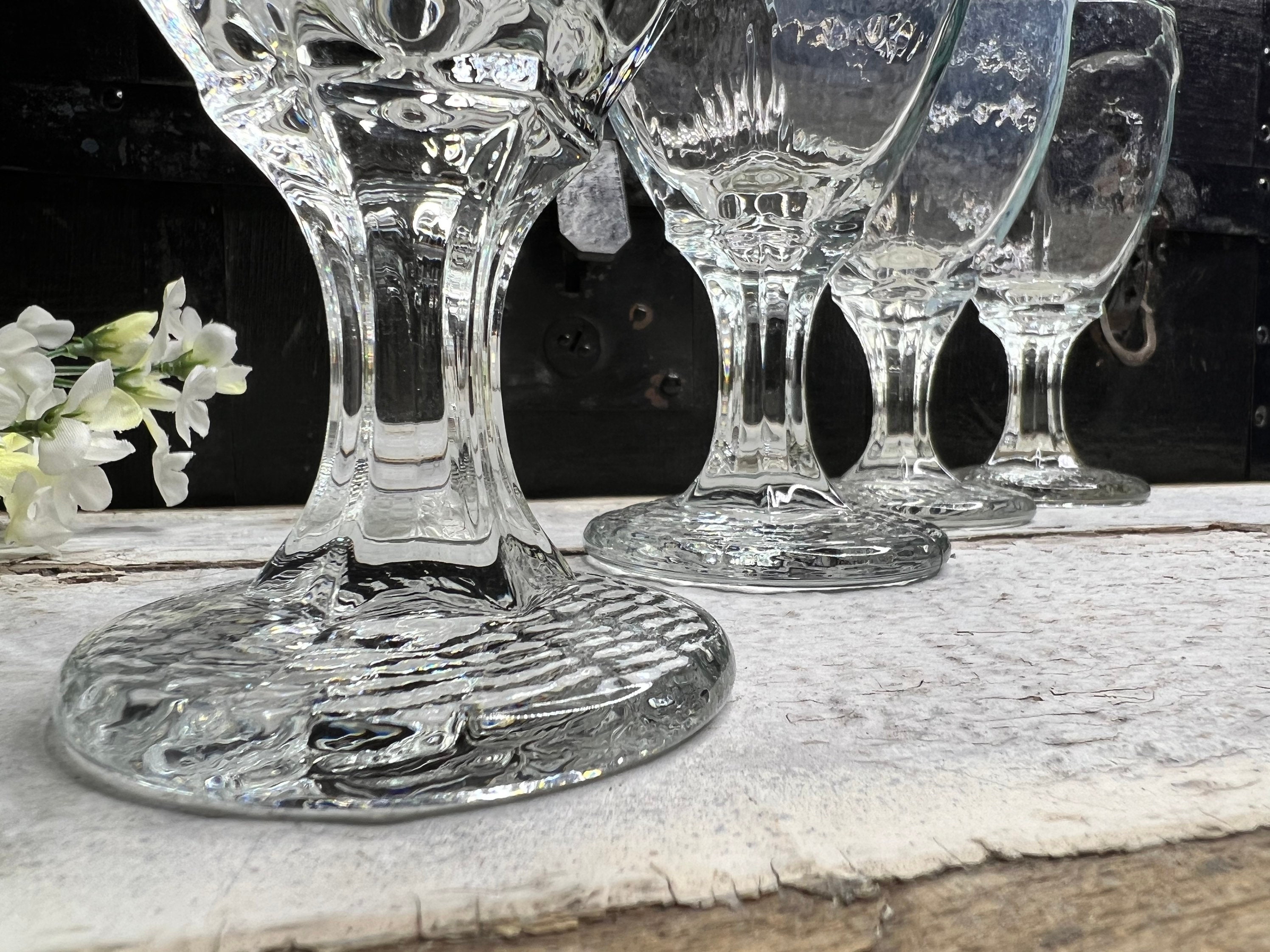 VINTAGE LIBBEY CHIVALRY Red Wine Glass 1970s Glassware | Etsy