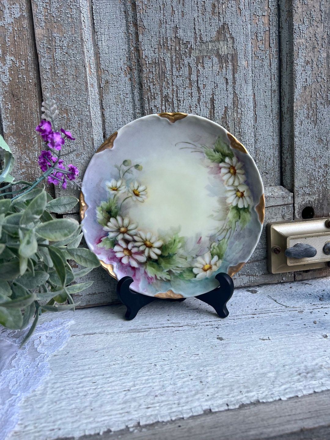 RARE Vintage White Daisy Plate, Purple, Green, White and Pale Yellow ...
