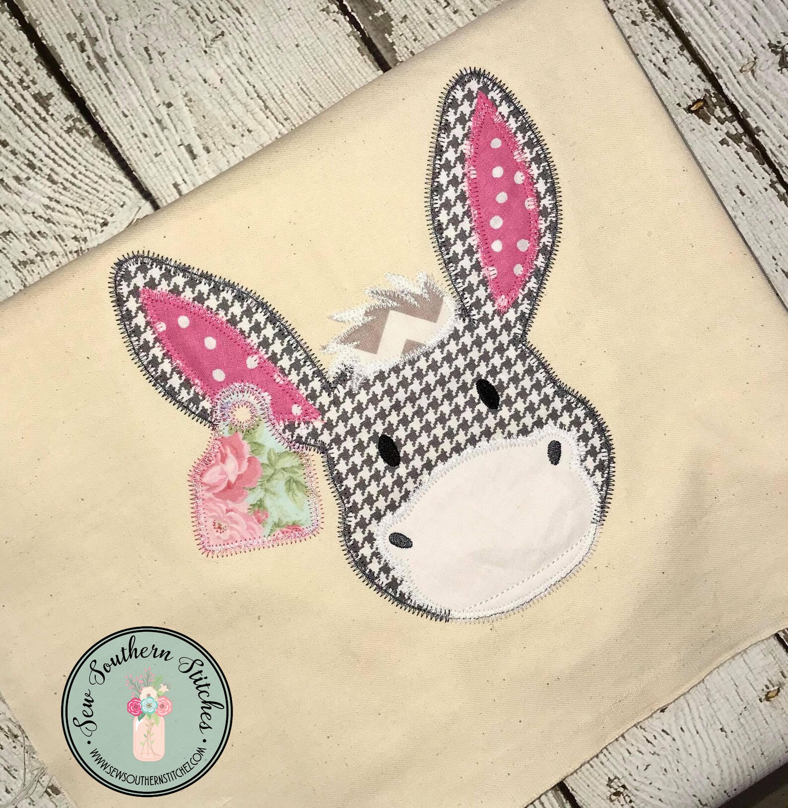 Zig Zag Donkey Head With Ear Tag Applique Design Quick Zig | Etsy