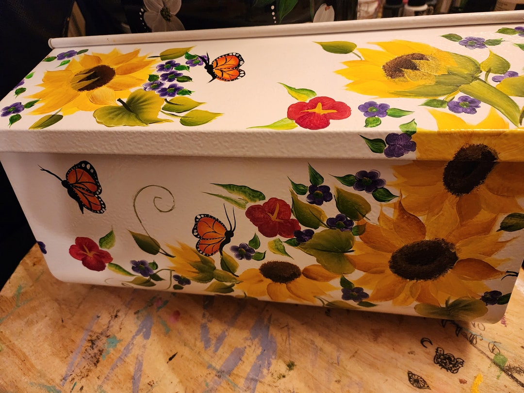 Hand Painted Mailboxes Beautiful Sunflowers, Lilly of the Valley and ...