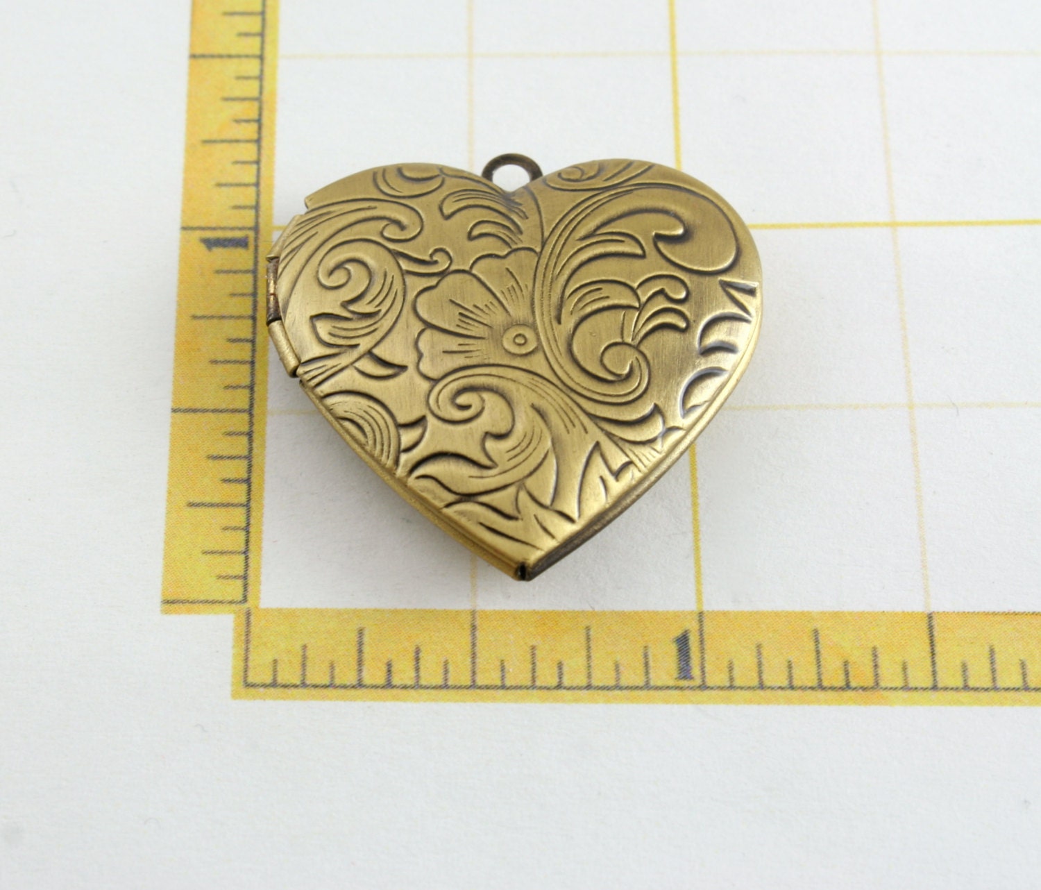 2 pcs Large Heart Locket Engraved Floral Locket 2 Photo | Etsy