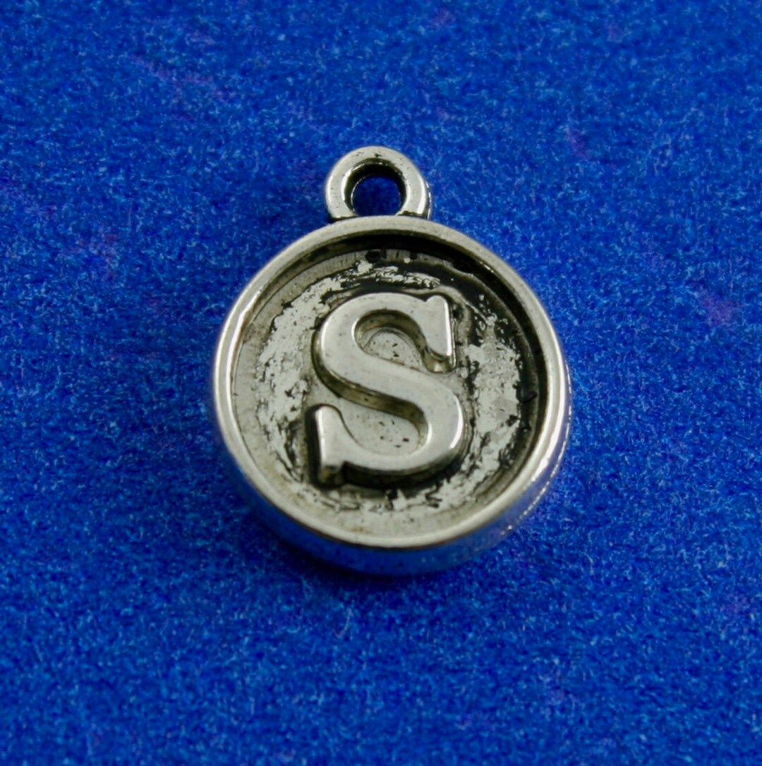 4 Pieces Letter 'S' Antique Silver Round - Etsy