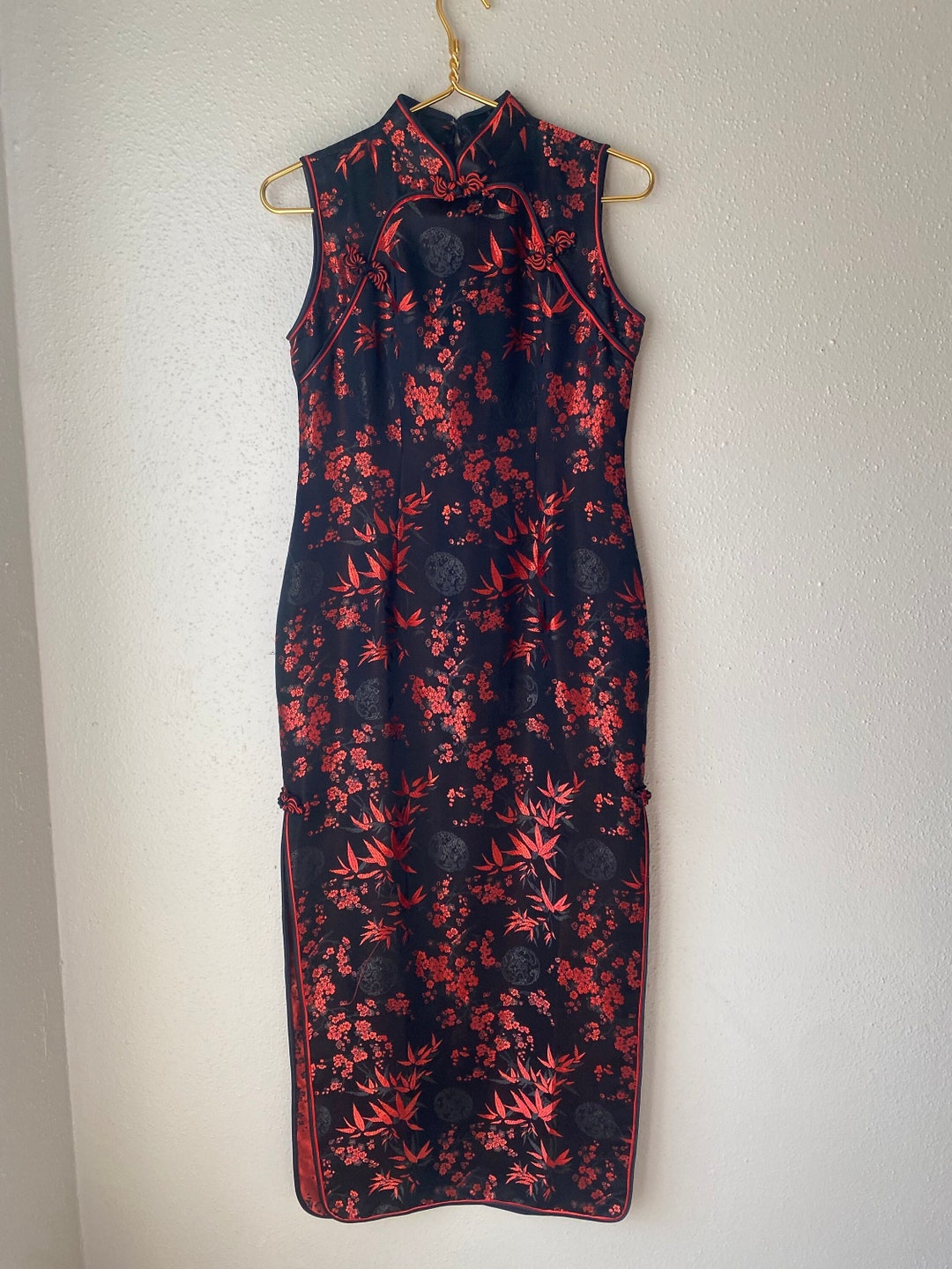 Stunning Vintage Asian Style Long Black and Red Sleeveless Dress High ...