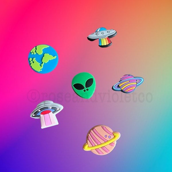 Alien Charm - Etsy