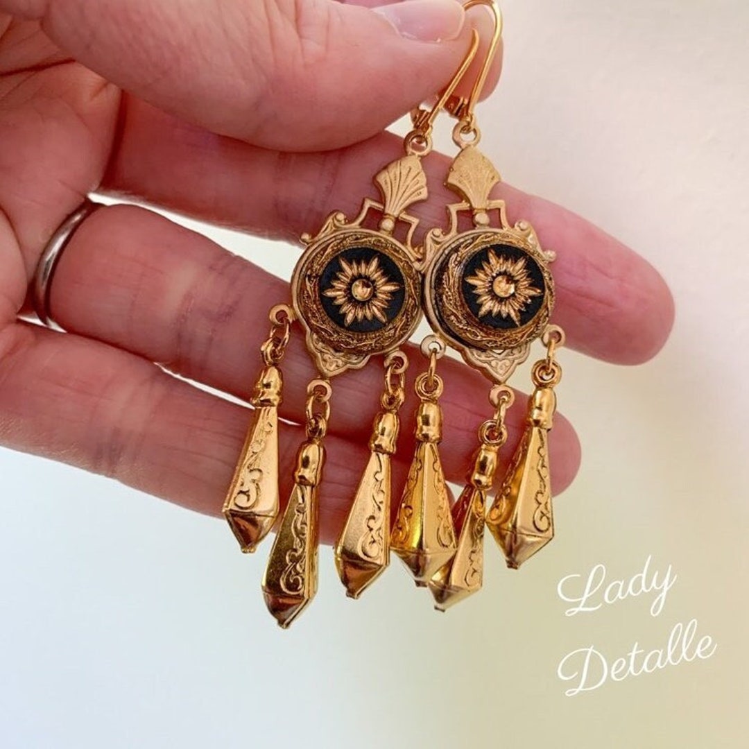 Lady ear rings store