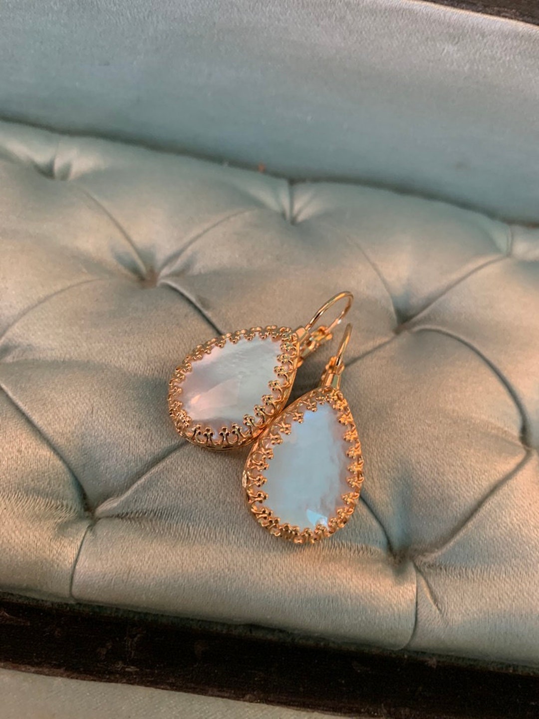 Last Ones SHELL Pendientes de pera y oro grande - Etsy España