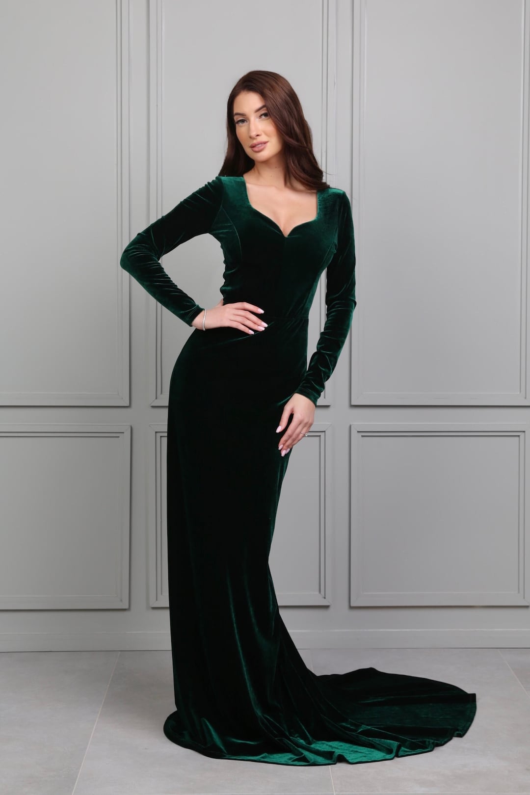 Velvet Dress Wedding Dress Bridesmaid Sweetheart Neck Long Sleeve Dress ...