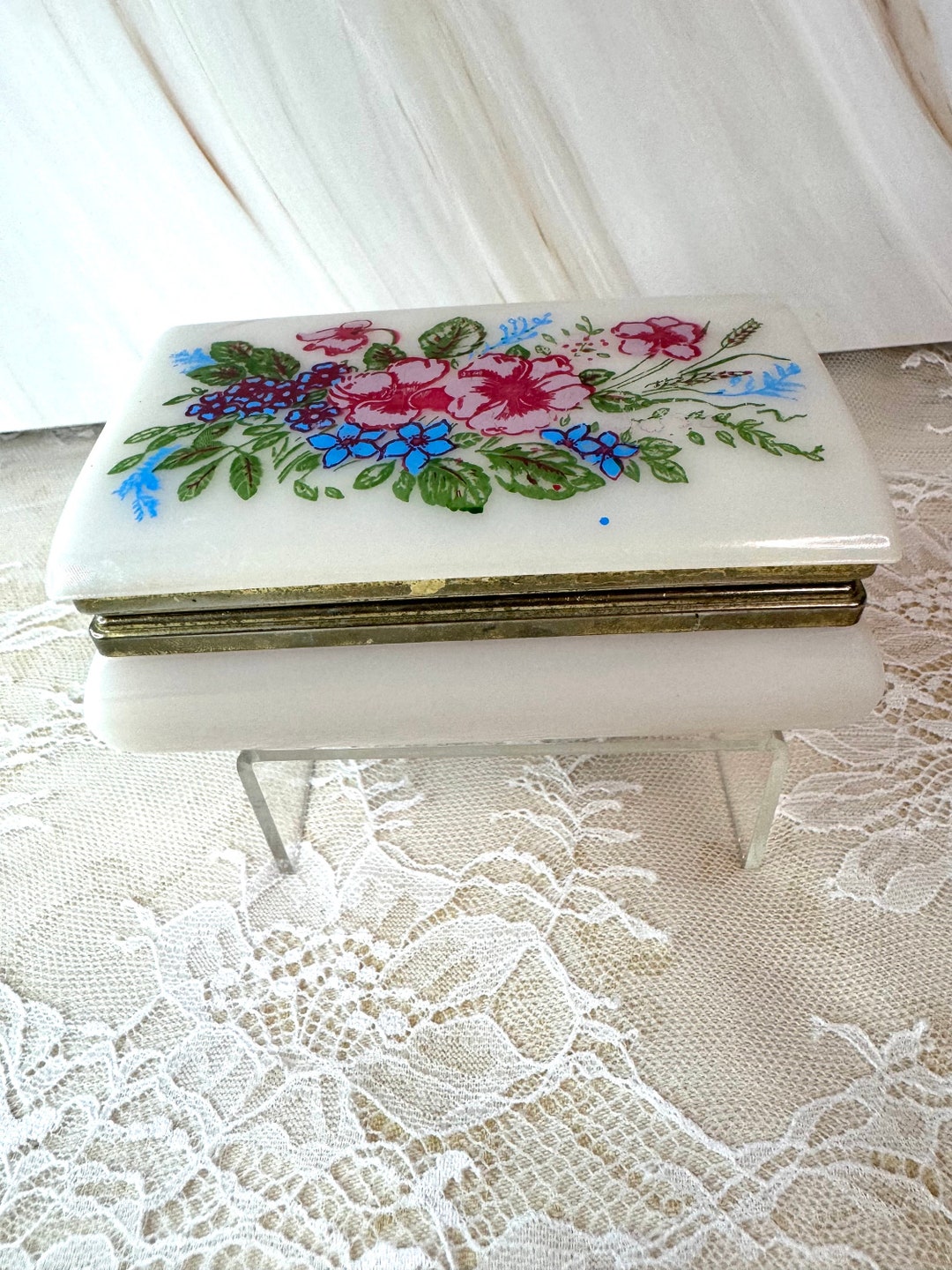 Vintage Soft Pink Bakelite Jewelry Box ~ Handpainted Flowers ~ Keepsake ...