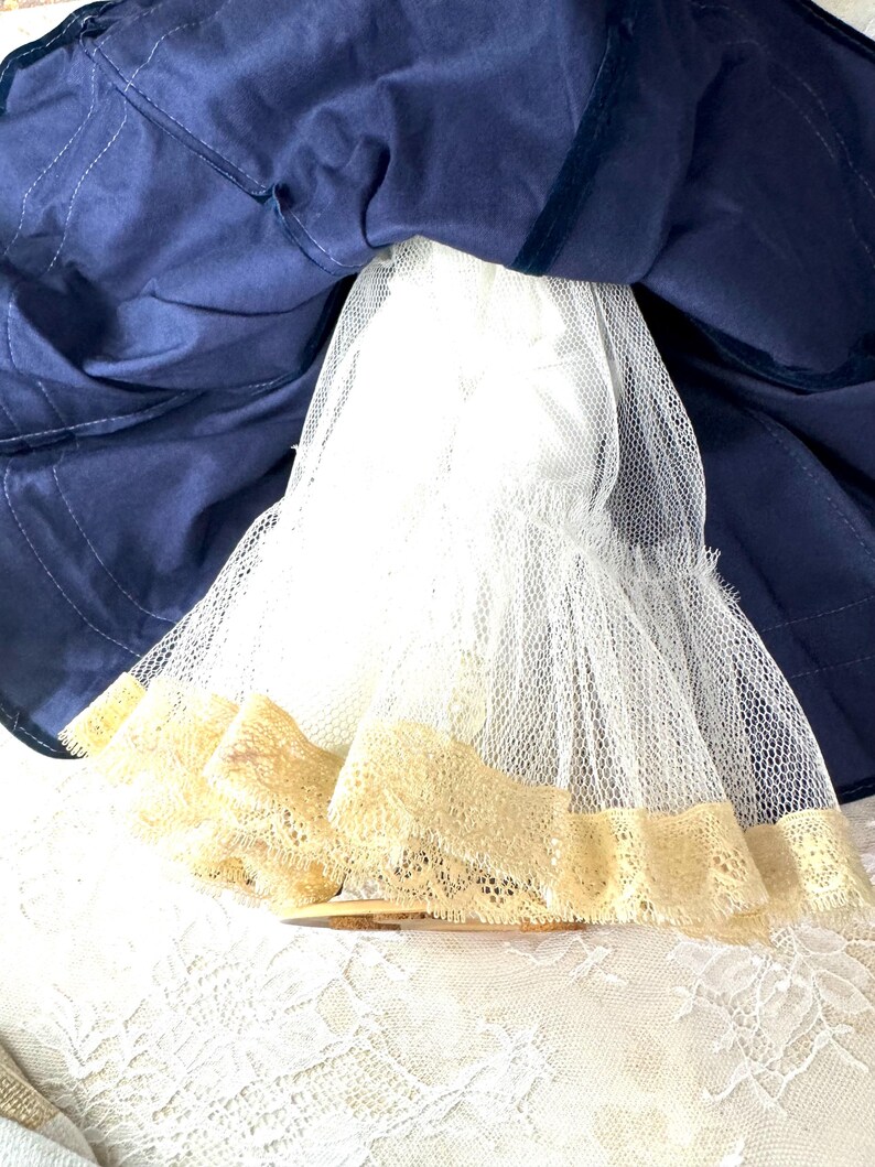 Vintage IMSCU Victorian Porcelain Doll 17 Tall Doll Deep Blue Velvet ...