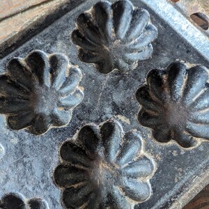 Vintage Cast Iron Cake Gem Pan - Etsy Australia