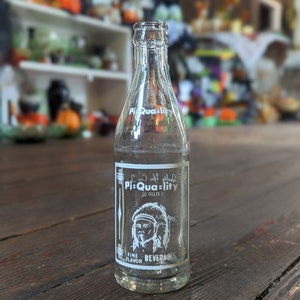 Vintage Pi-qua-lity Glass Soda Bottle - Etsy