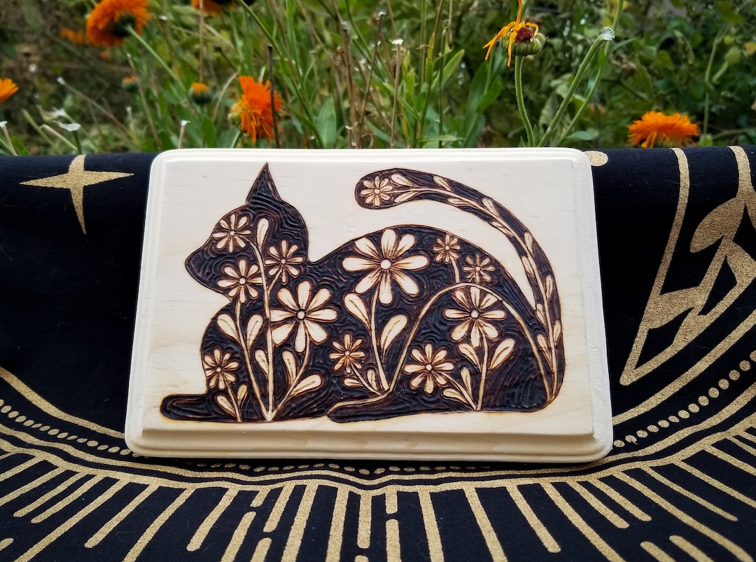 Black Cat & Flowers Plaque, Hand Drawn Pyrography Décor, Small Wall ...