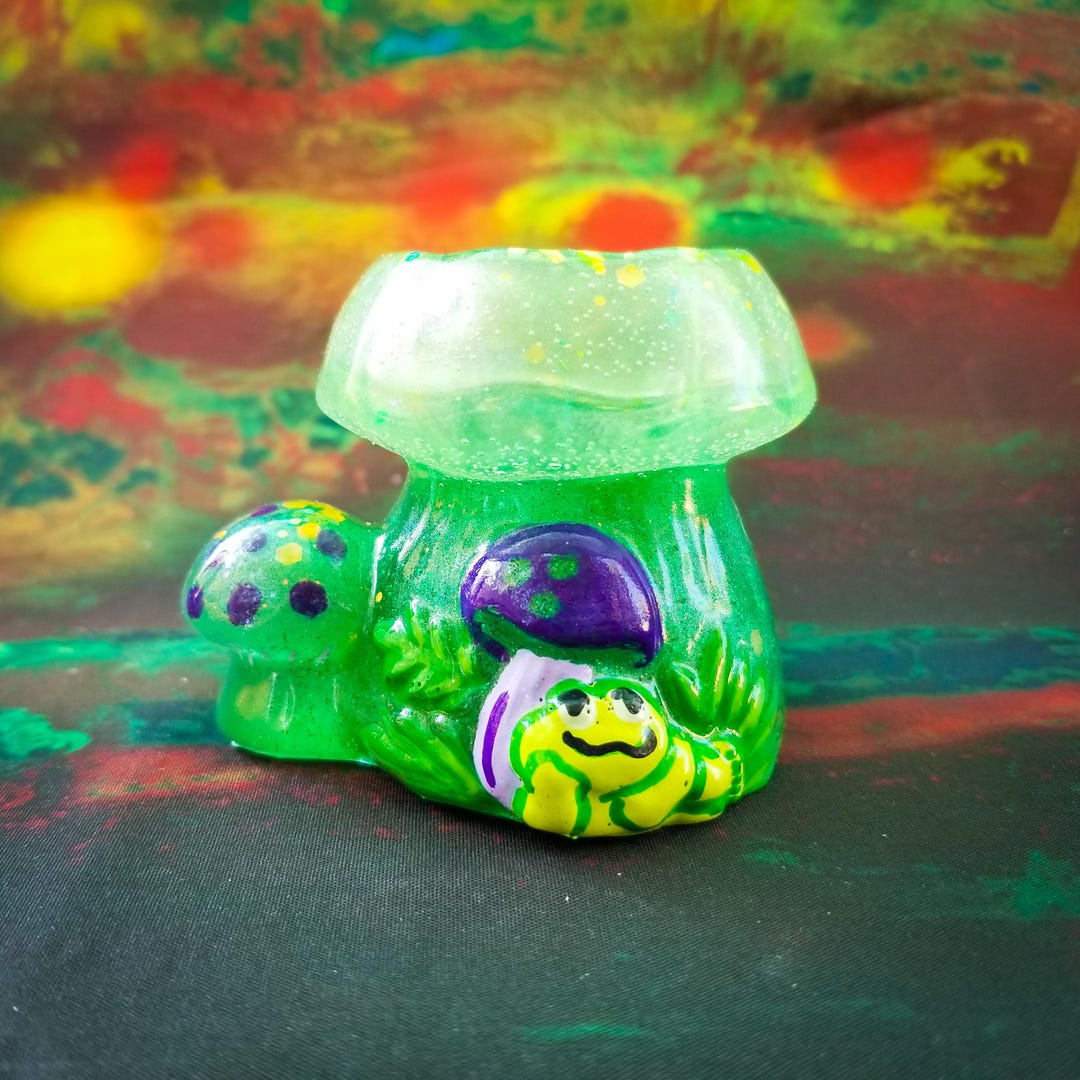 Mushroom Ring Holder, Fungi Figurine, Glow in the Dark Resin Décor ...