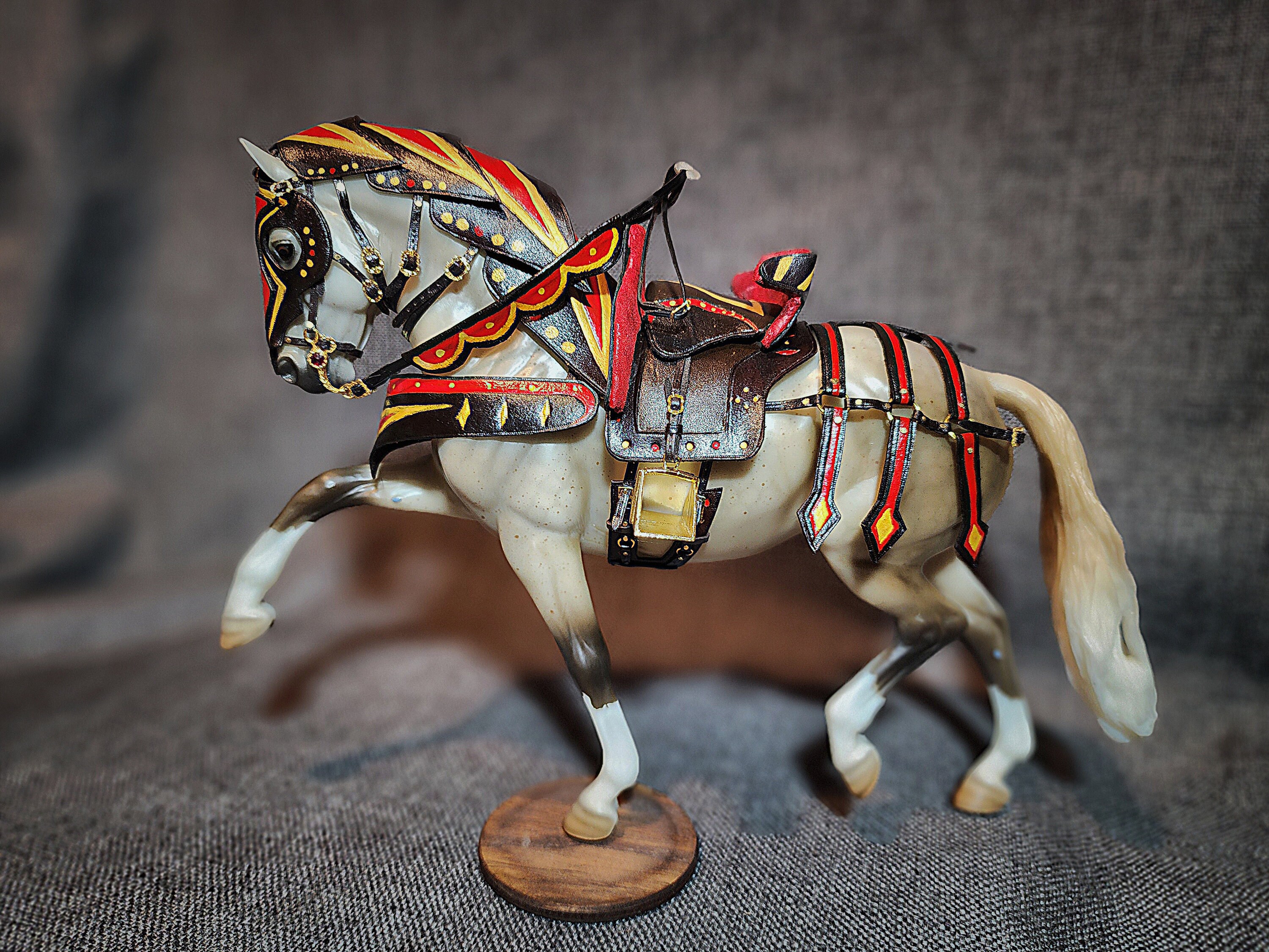 Breyer/peter Stone/resin Model Horse Medieval Fantasy Saddle Tack Set ...