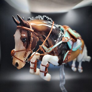 LSQ Breyer Peter Stone Resin Model Horse Eventing Tack Set Deluxe Color ...