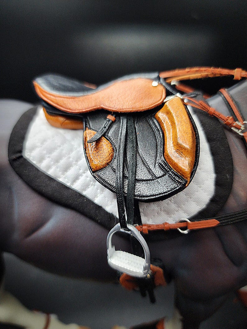 LSQ Breyer Resin Model Horse Eventing Saddle Tack Set - Etsy