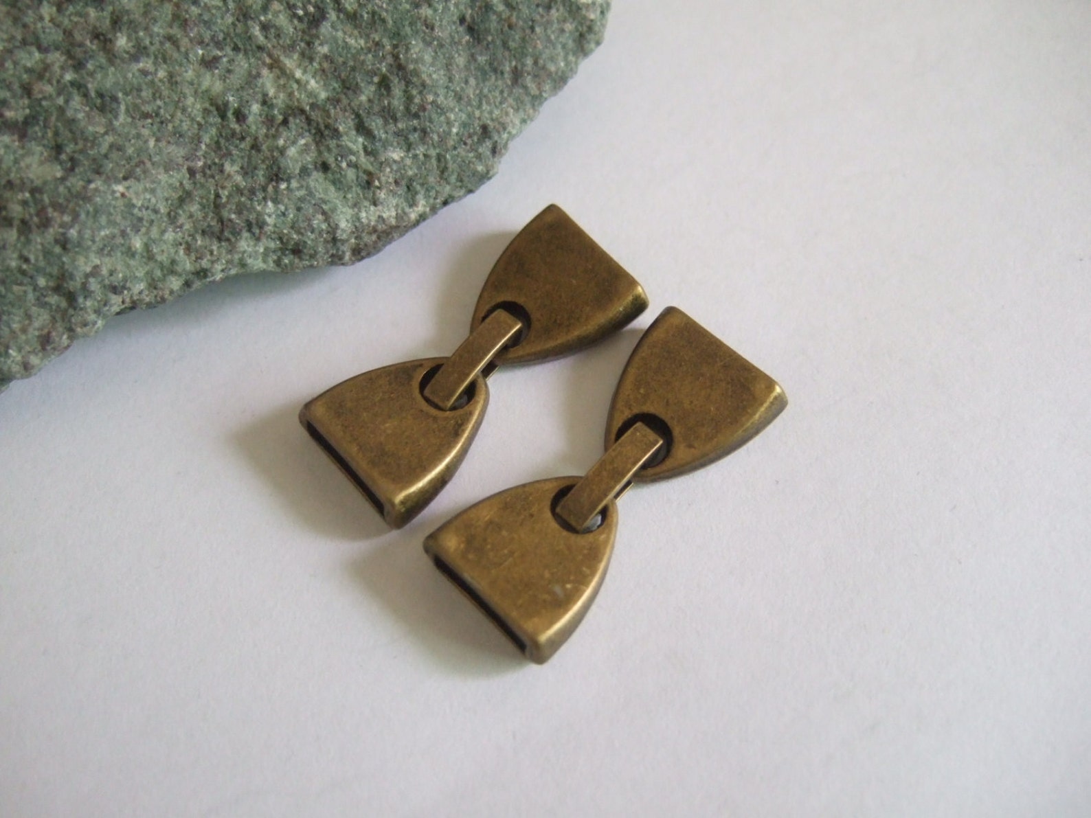 5 Sets Antique Silver / Bronze Flat Snap Clasp , 10x2mm Leather Caps ...