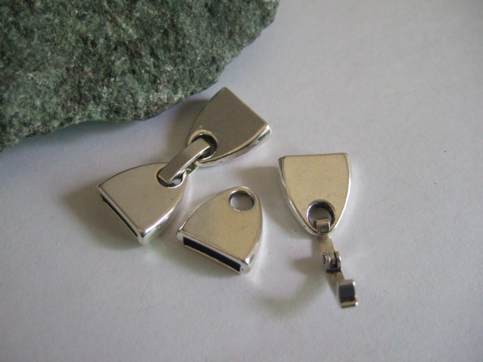 5 Sets Antique Silver / Bronze Flat Snap Clasp , 10x2mm Leather Caps ...