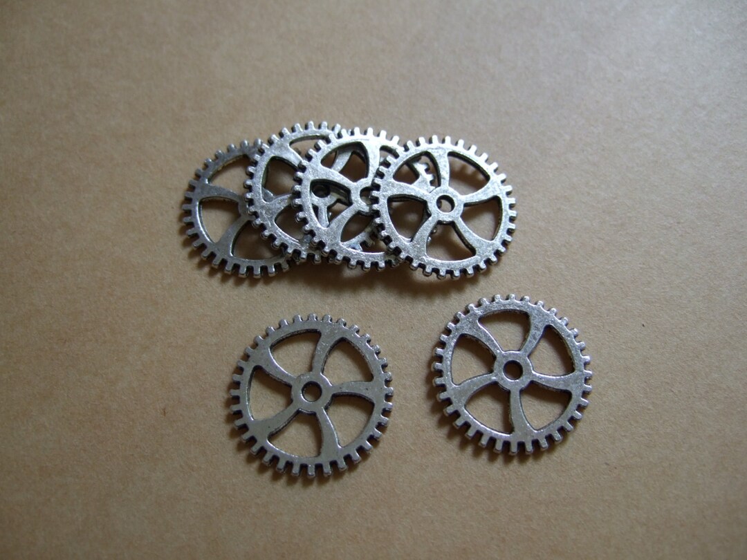 Bulk 20 Antique Silver Gear Wheel Charms , Wheel Pendants 18mm - Etsy