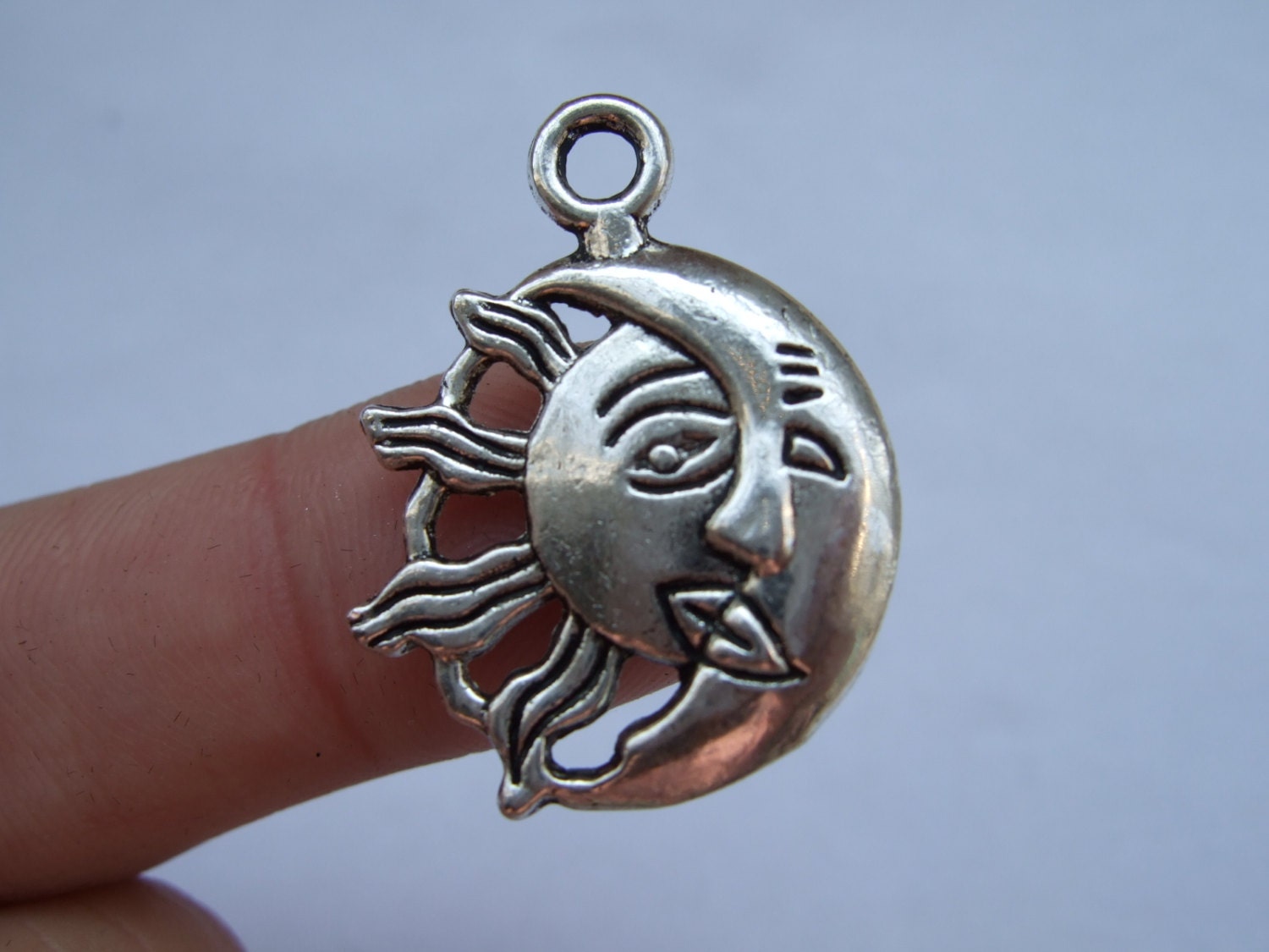 10 Sun and Moon Charms 25 X 22mm Antique Silver DZ032 - Etsy