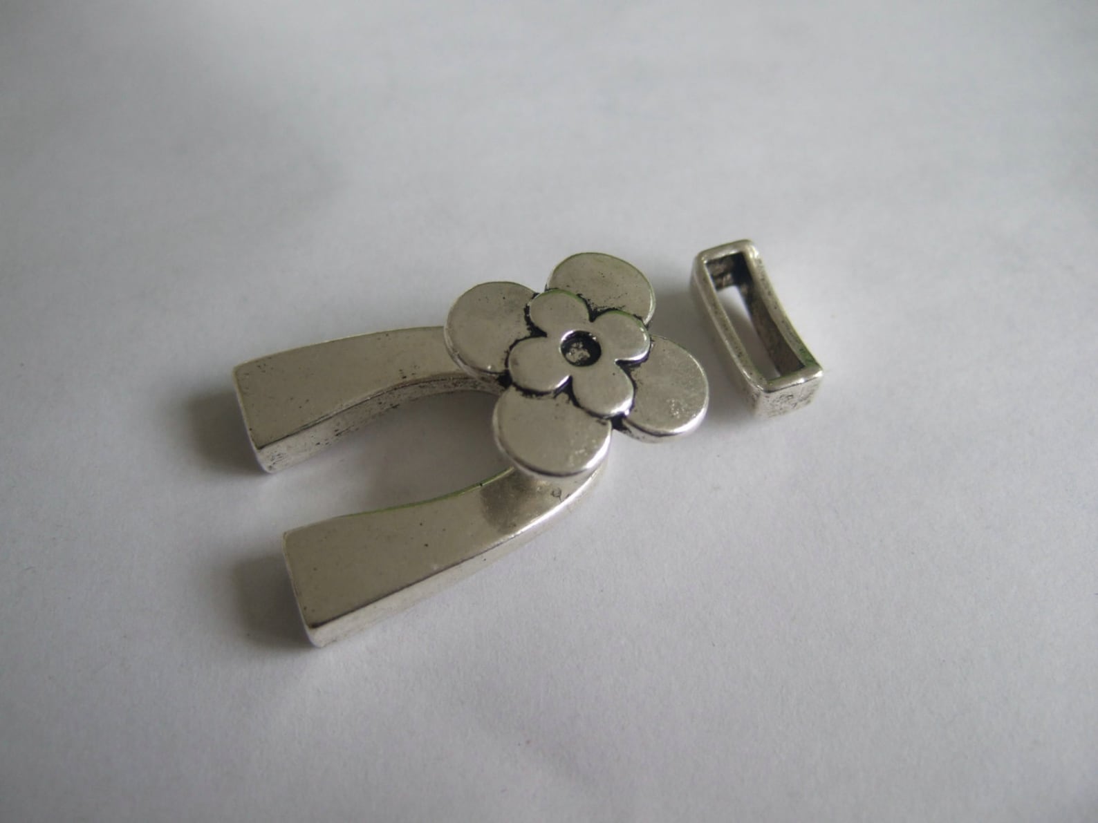 3 Sets Antique Silver Floral Flower Wishbone Clasp for 5mm - Etsy