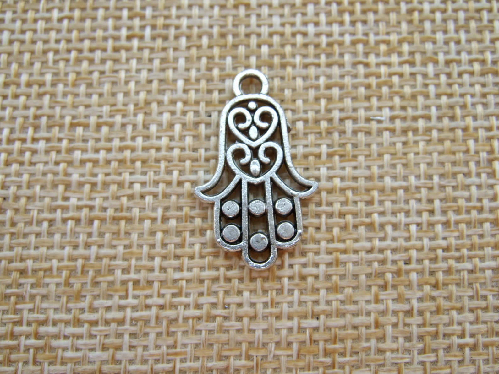 15 Antique Silver Fatima Hand Charms 22x14mm H66 | Etsy