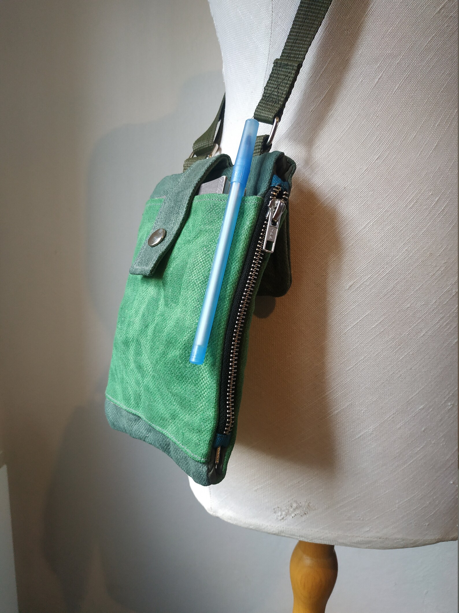 Small Crossbody Bag, Waxed Canvas Bag, Minimalist Crossbody Purse ...