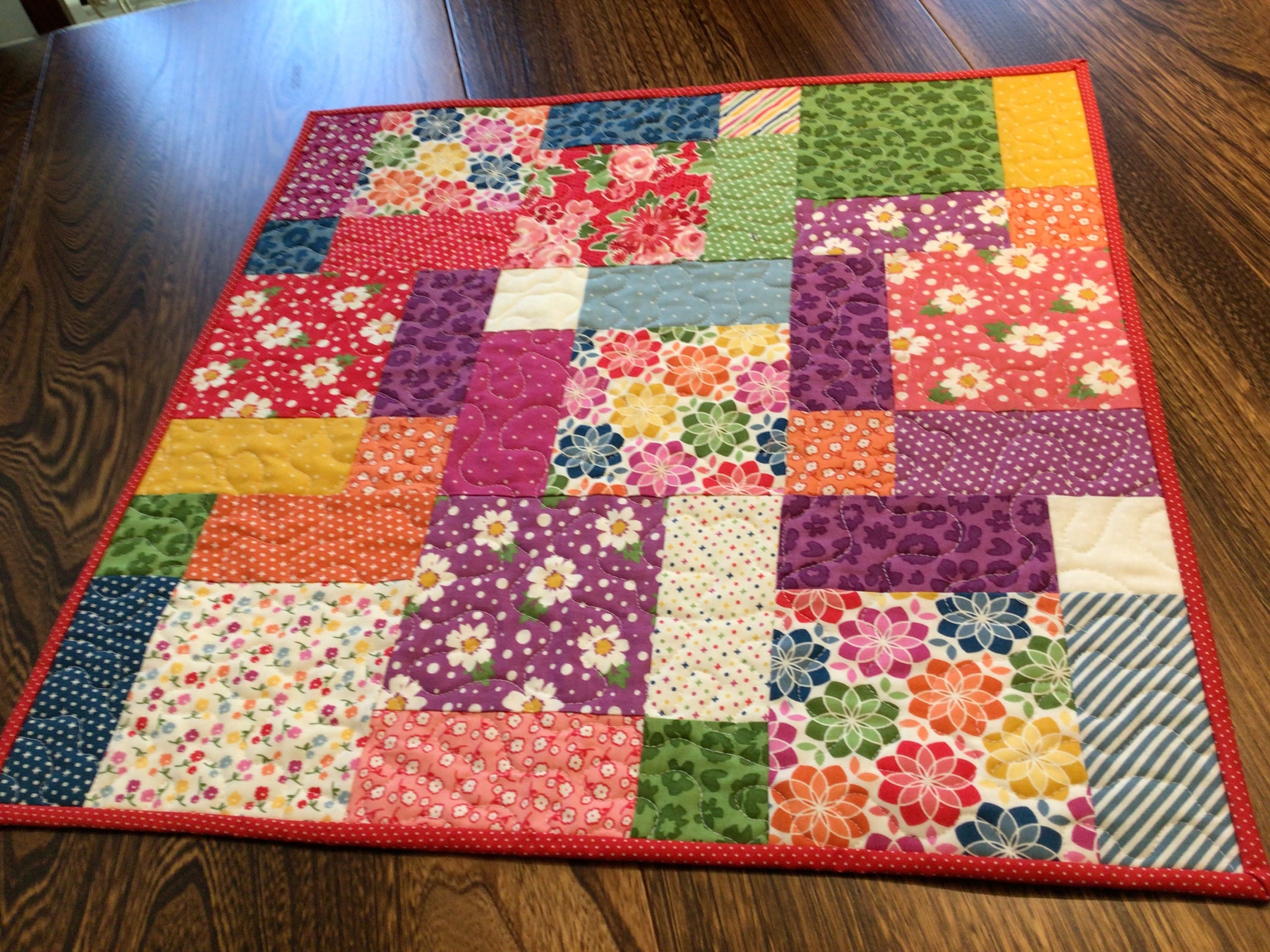 Square Table Topper, Vintage Inspired Quilted Table Topper - Etsy